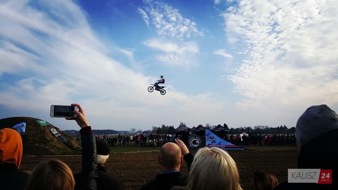 „100 skoków na 100-lecie Niepodległości” w wykonaniu 19-letniego ...